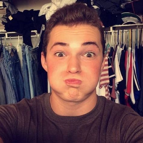 Omg Hes Naked Youtube Sensation Lance Stewart Omg Blog