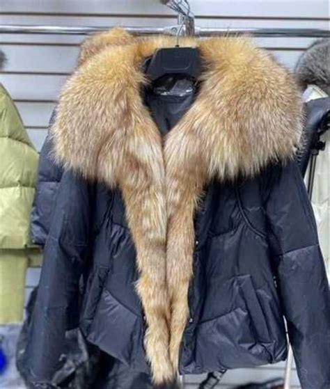 Пуховик с натуральным мехом Москва Личные вещи Festima Ru мониторинг объявлений