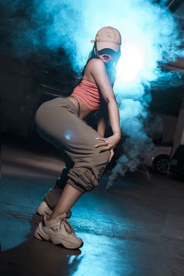 Jazz Dance Dancing At Night Fashion Beauty Underground Garage Jazz