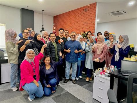 Journalism Signedoff Ayisy Yusof