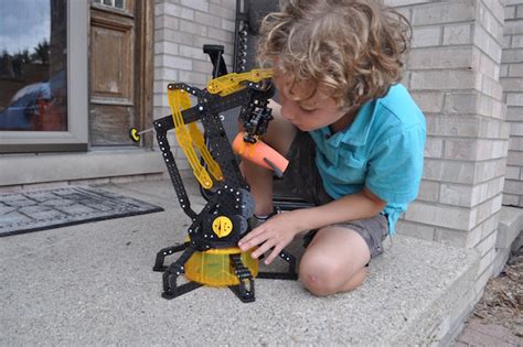 Building A Robotic Arm With VEX BestBuy Hexbug TechToys Mom And More
