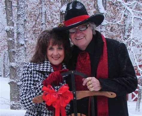 Entertainment Sherwin Linton Performs Friday Hegg Brothers Saturday Aberdeen Insider