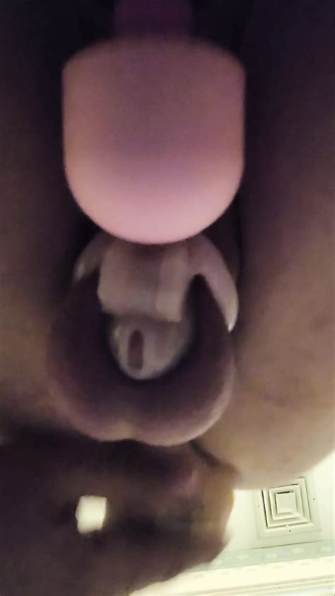 Leaking In Cage Eporner