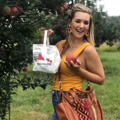 50 Katie Pavlich Bikini Pictures Hot And Sexy Livinlavidalowcarb