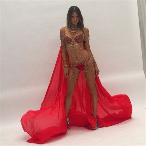 Alessandra Ambrosio Fitting 8