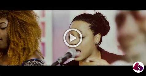 Tu Es La Tu Es Ici Accords