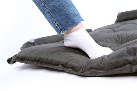 Genesis Boutique 캠핑 차박 자동 충전 에어매트