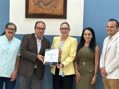 Relevo En Radio Y Tv Nicolaita Llega Eduardo López Nolasco