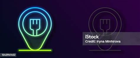 빛나는 네온 라인 카페와 레스토랑 위치 아이콘 검은 배경에 고립 포크 식당 표지판 내부의 핀포인트 벡터 내비게이션에 대한 스톡 벡터 아트 및 기타 이미지 Istock