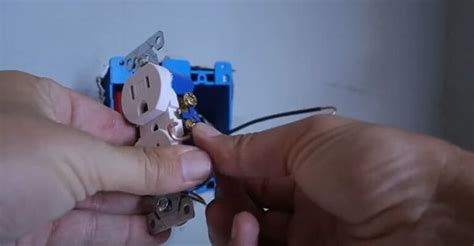 How To Wire Two Outlets In One Box 6 Easy Steps