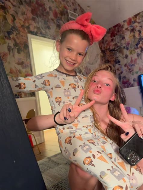 Jessica Simpson Jessica Simpson Added A New Photo
