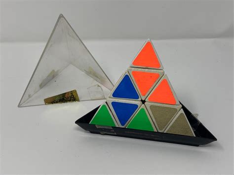 1981 Pyraminx Pyramid Puzzler Triangle Puzzle Rubiks Cube Type Brain Game Toy Etsy