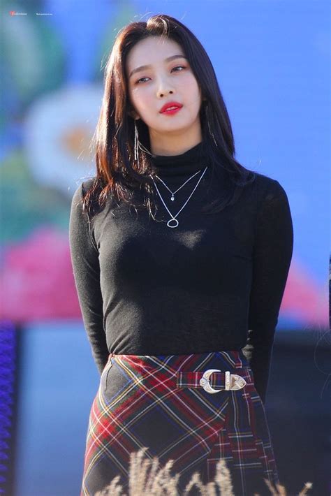 Pin By ･ﾟ ･ﾟ 𝒫𝒶𝓇𝓀 𝒮𝑜𝑜𝒴 On ᴊᴏʏ Red Velvet Joy Red Velvet Irene