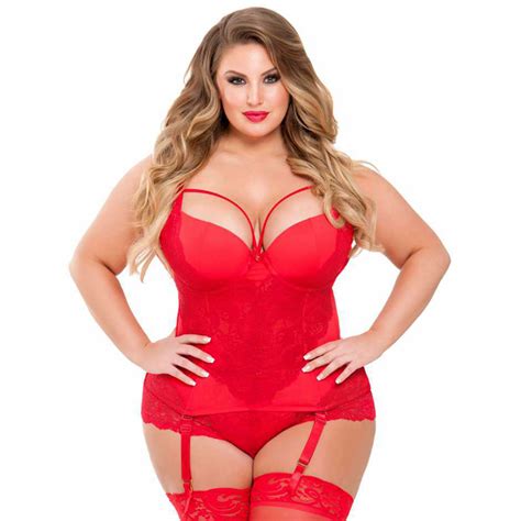 Posing As A Plus Size Glamour Model Plus Size Glamour Model Agency