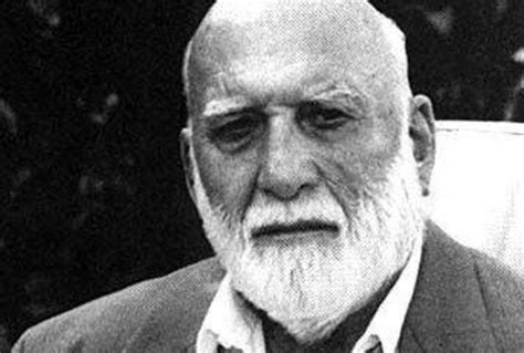 فرارو تصاویر عکس منتشرنشده از شاه و فرح در کنار شعبان بی‌مخ صاحب‌خبر