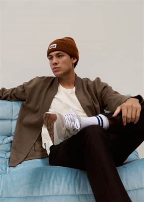 Joey The Model Booker