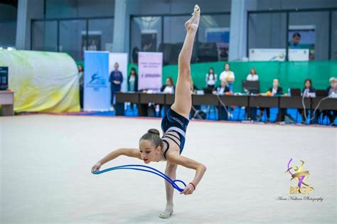 ХУДОЖЕСТВЕНА ГИМНАСТИКА И СРОДНИ СПОРТОВЕ • Виж темата Бояна Стоянова