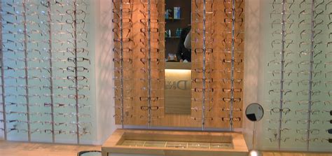 Cr Bespoke Shop Fitting David Devan Opticiains