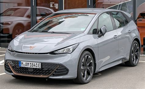 Cupra Born Boot Space Real World Practicality Explained Autoguide