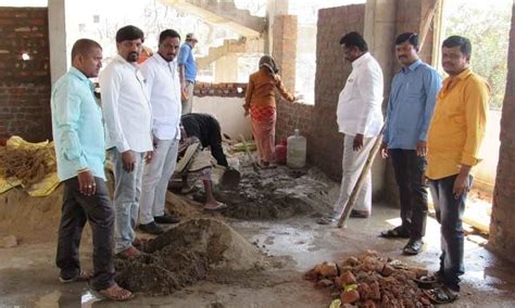 Hyderabad Pannala Devendar Reddy Inspects Construction Site In Mallapur