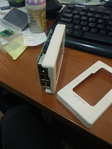 Raspberry Pi Based RFID Time Attendance Maker Amino
