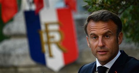 მაკრონი საფრანგეთში სასკოლო არდადეგების შემოკლების ინიციატივით გამოდის