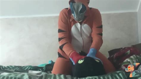 Dino Tiger Cody Play With Toothless Dragon Thisvid Com