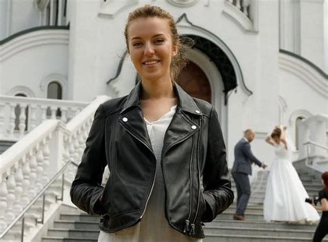 Sonya Buse Biographywiki Age Height Career Photos And More