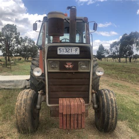 Massey Ferguson V8 2745 Tractor Farm Tender