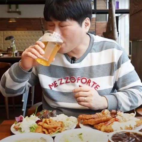 단돈 12000원에 돈가스치킨피자생맥주 무한리필로 즐길 수 있는 뷔페 네이버 포스트