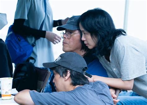 李沧东新片《可能的爱情》发片场照，全度妍薛景求赵寅成主演赵汝贞影片夫妻新浪娱乐新浪新闻