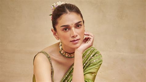 4 Times Aditi Rao Hydari Shined In The Sheen On The Silk