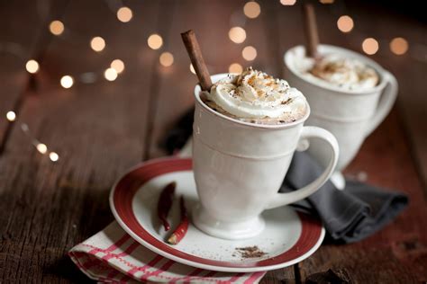 16 Best Alcoholic Hot Chocolate Drinks Recipes For Spiked Hot Chocolate