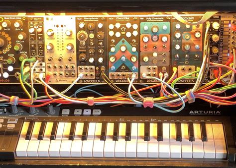 Knobula To Release Its New Pianophonic Multi Oscillator Wavetable Synth At Uks Machina Knobula To Release Its New Pianophonic Multi Oscillator Wavetable Synth At Uks Machina