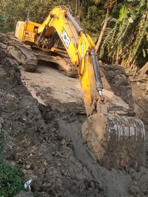 Construction Temporary Road For Pipeline Reconstruction Isotrack