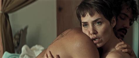 Nude Video Celebs Priscila Reis Sexy Leticia Colin Nude A Porta Ao Lado