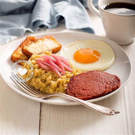 Mangú Dominicano [receta Video] Puré De Plátano Verde