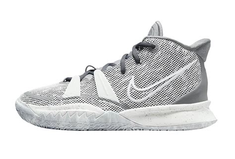 Nike Kyrie 7 Gs Chip Aug 2021 Db5624 011 Nike Kyrie 7 Gs Chip Aug 2021 Db5624 011