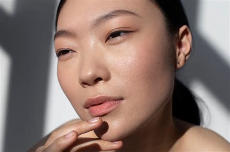 Suncreen Atau Tinted Sunscreen Ini Dia Perbedaannya Dan Rekomendasinya