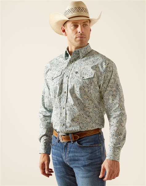 Ariat Mens Emery Blue Paisley Classic Fit Long Sleeve Western Snap