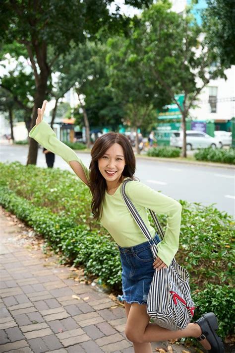 O Thun G N Tay D I Cutout