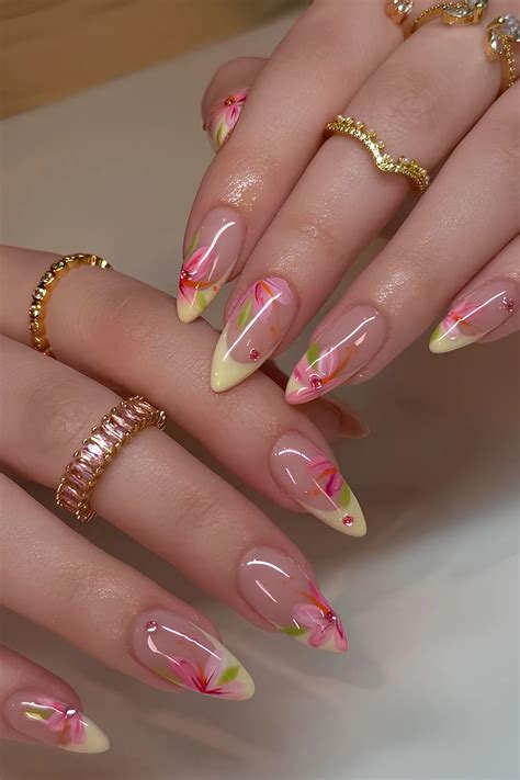 40 Floral French Tip Nail Ideas Trending Right Now