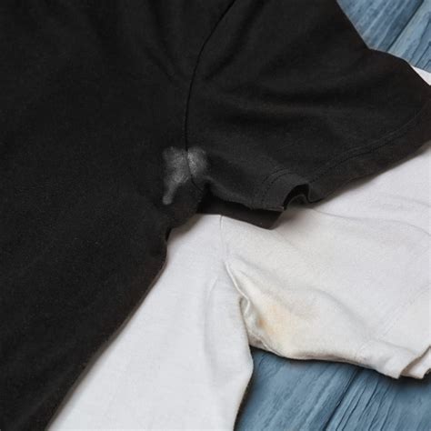 Tired Of Deodorant Build Up On Your Shirts Check Out How To Remove Deodorant Build Up From Dark