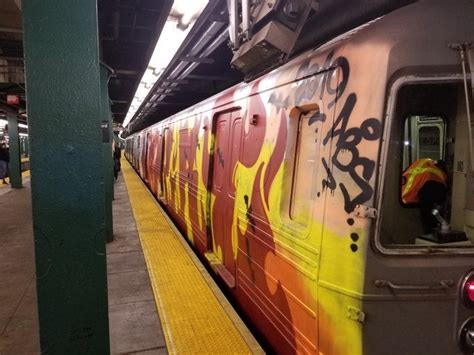 Vandals Cover Subway Car With Graffiti On Halloween Night Cbs New York