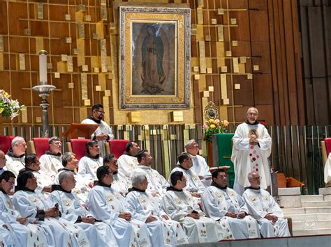 Encerramento Da Assembleia Uclaf Peregrinação à Basílica De Nossa