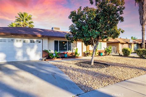 556 N Girard St Hemet Ca 92544 Redfin