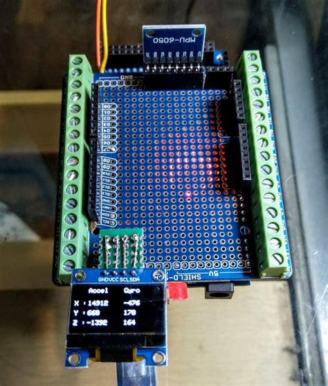 ดิวนินจา Microgearbegin5555 สนุกกับการส่งค่าความเร่งและไจโรผ่าน