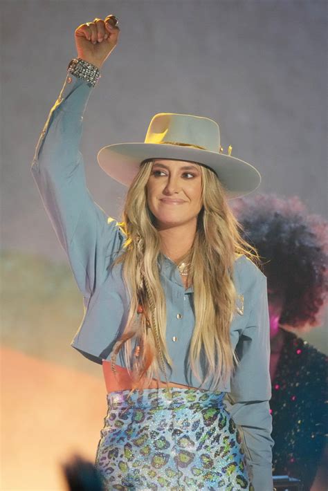 Lainey Wilson Ladamishal