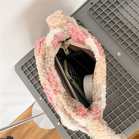 Badu Bg Дамска малка плюшена чанта през рамо Дамска карирана чанта през рамо Ежедневни сладки