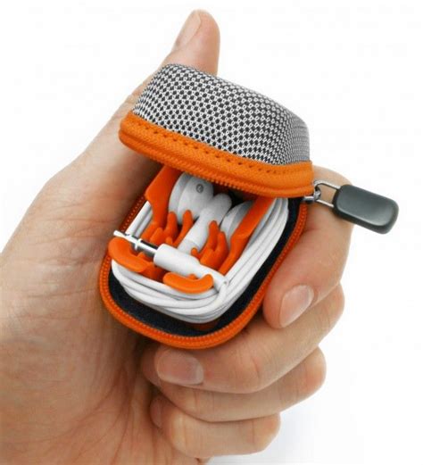 20 Ways To Keep Your Earbuds Tangle Free Via Brit Co Best In Ear Headphones Tangled